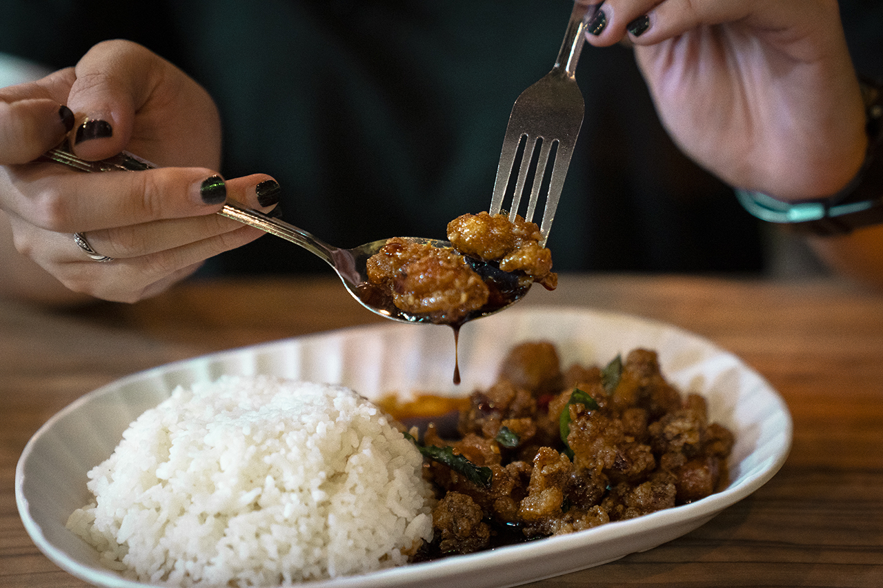 Lucky Cafe, Singapore: Try Their Marmite Chicken Rice (Available 24/7)