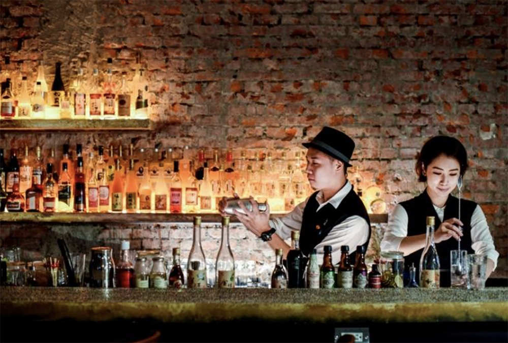 9 Best Taipei Bars: Every Bar on this List Opens till Past Midnight
