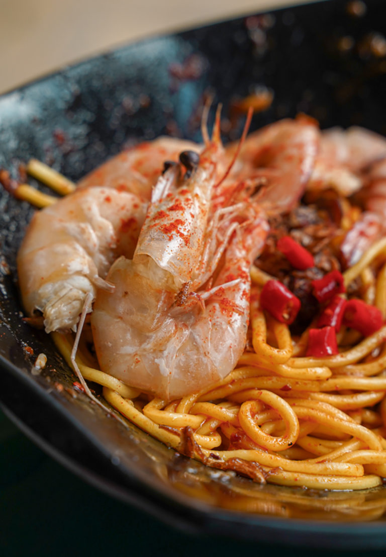 Fresh Taste Big Prawn Noodle: Michelin Bib Gourmand Stall Opens till 1am