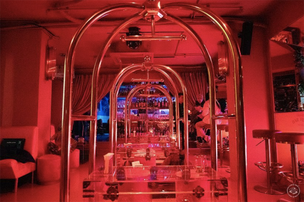 10 Best Shanghai Bars: Speakeasies & Stunning Rooftop Bars