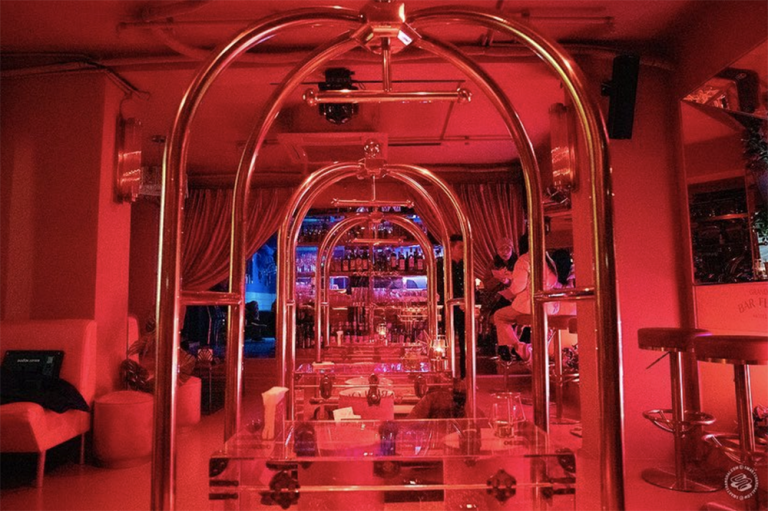 10 Best Shanghai Bars: Speakeasies & Stunning Rooftop Bars